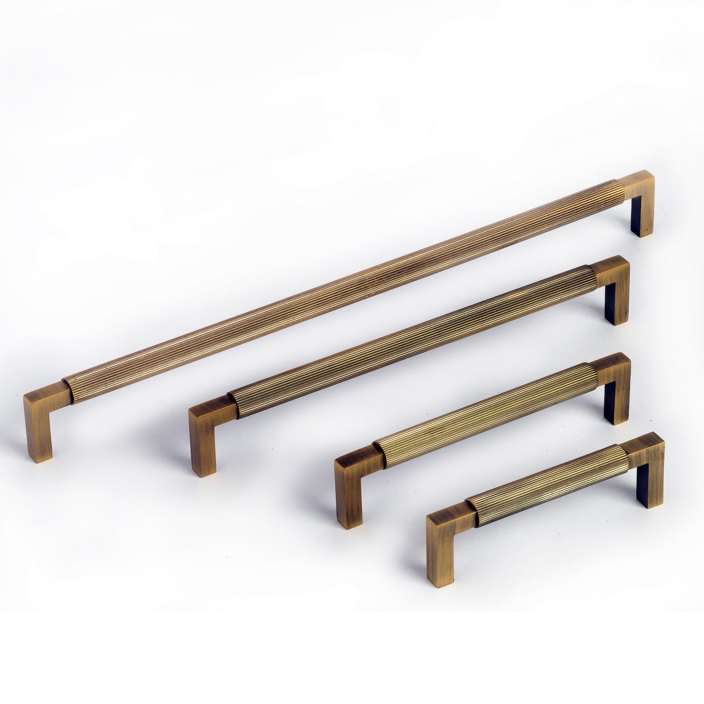 Signature Round Joinery Pull-Ribbed · Mother of Pearl & Sons Trading