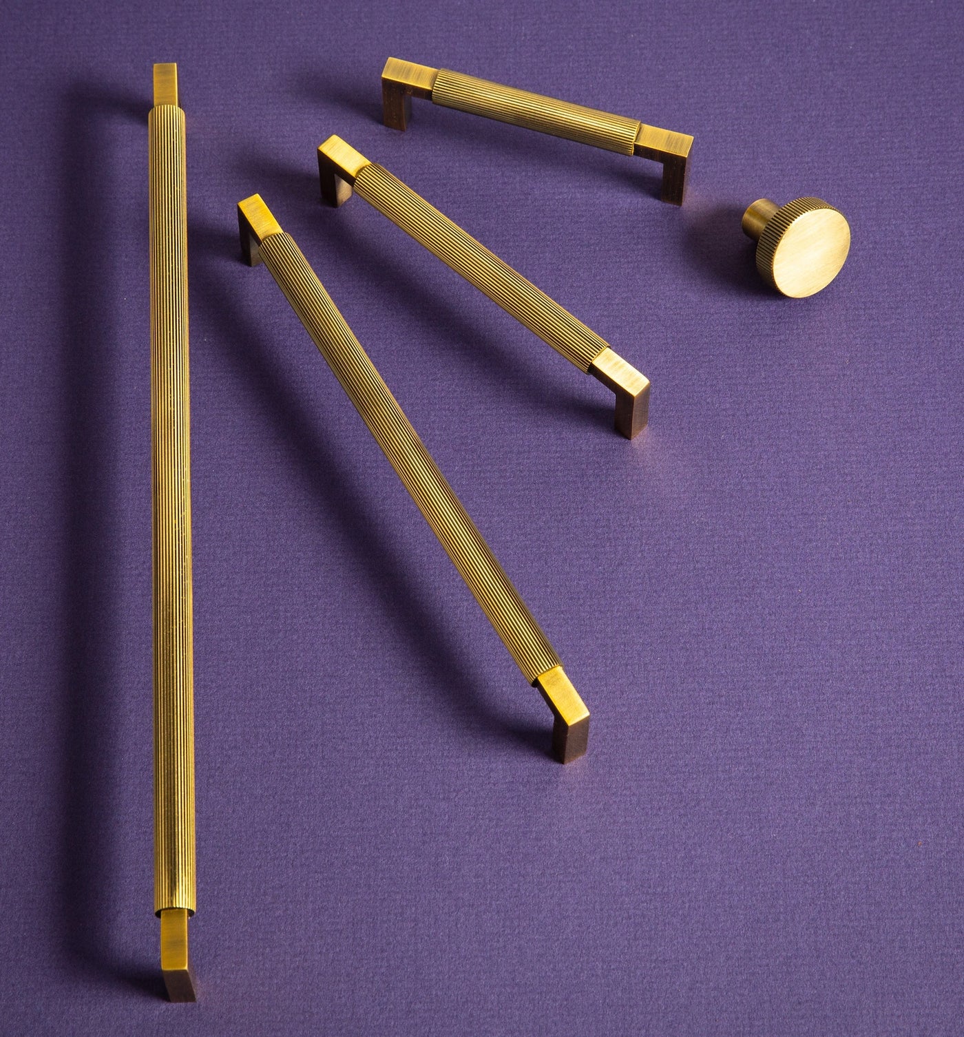 Signature Round Joinery Pull-Ribbed · Mother of Pearl & Sons Trading